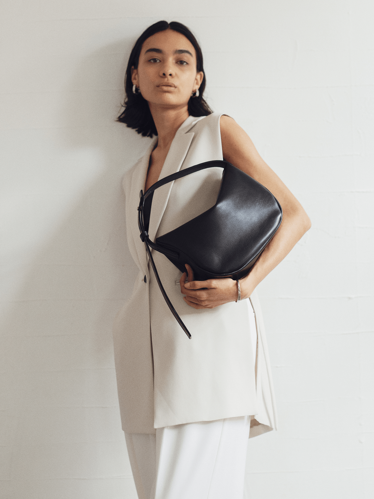 【官網限定】Atlow 弧形迷你肩背包 – 土屋鞄製造所 - 中文官網